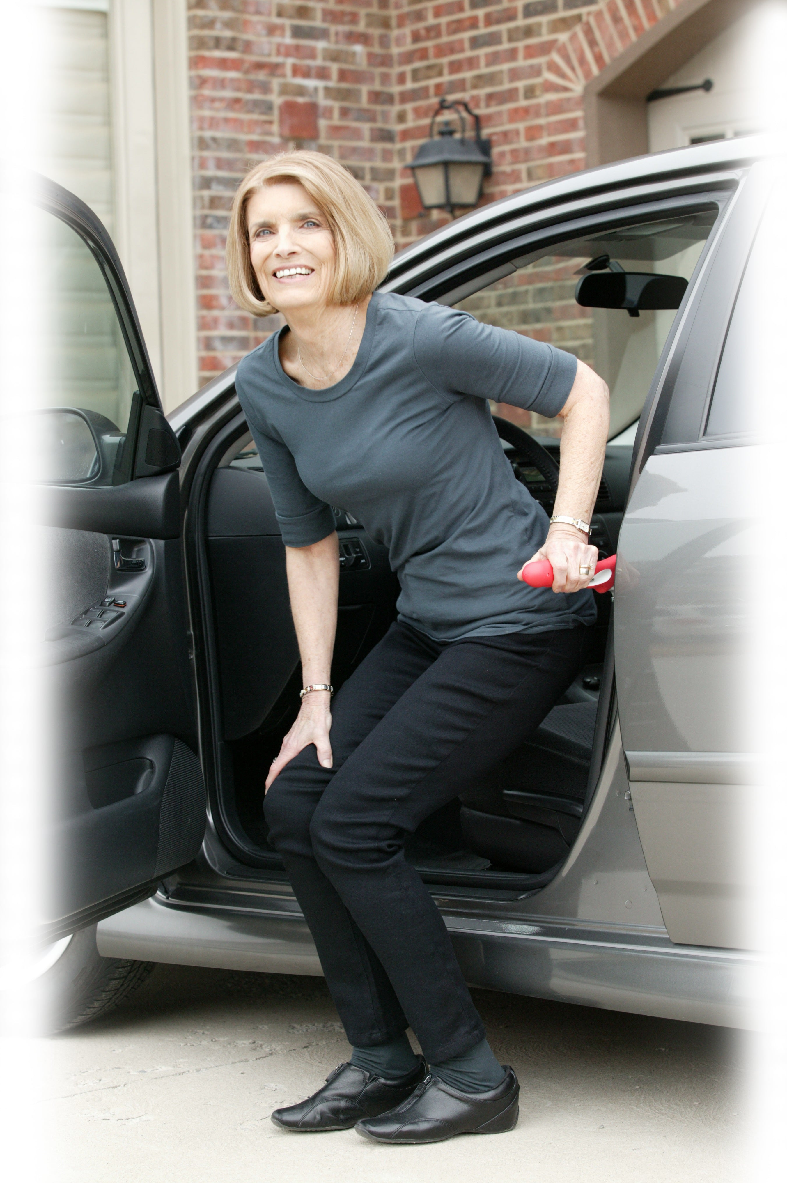 Handybar 3-in-1 Vehicle Support Handle – Spectrum Medical