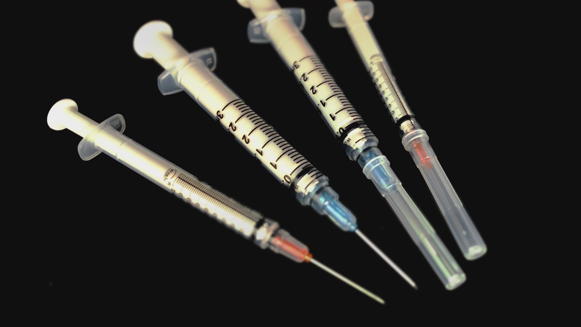 SEREN GUARD® 1ml Auto-Retractable Safety Syringe with Fixed Needle ...